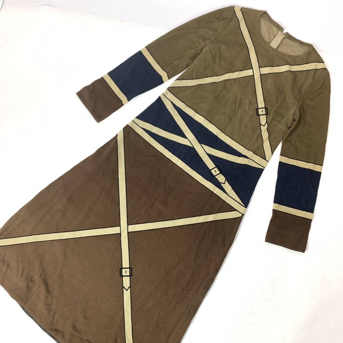 未使用☆ROBERTA ロベルタディカメリーノ ハンドバッグ 騙し絵 キャンバス トート の落札情報詳細| ヤフオク落札価格情報 オークフリー