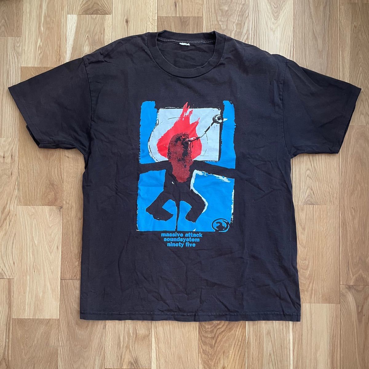 【目立った傷や汚れなし】Massive Attack Tシャツ / マッシヴアタック banksy バンクシー Bristol ブリストル ...