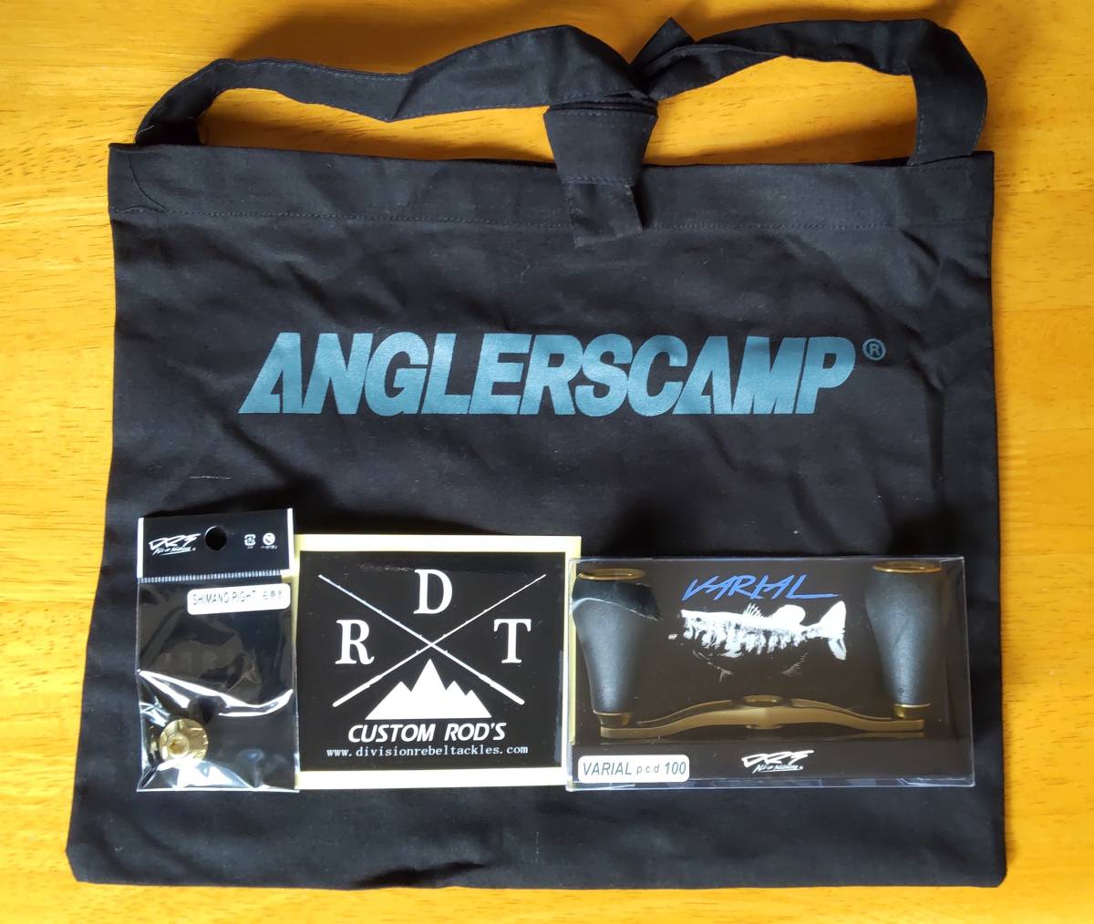 【未使用】【バサクラ限定】DRT VARIAL 100 GOLD / CALFORM GOLD バリアル ハンドル シマノ右巻きナット ...