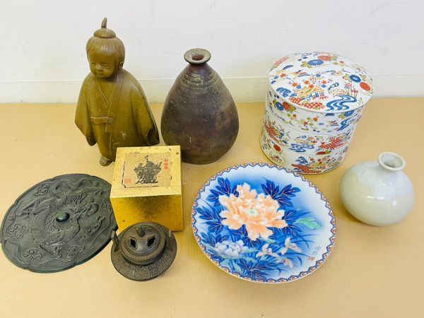 【傷や汚れあり】I357-K37-499 陶器 食器まとめ 7点 深川製磁/香炉/無我童子/3段重/他 サイズ 約11-25/高0.5 ...
