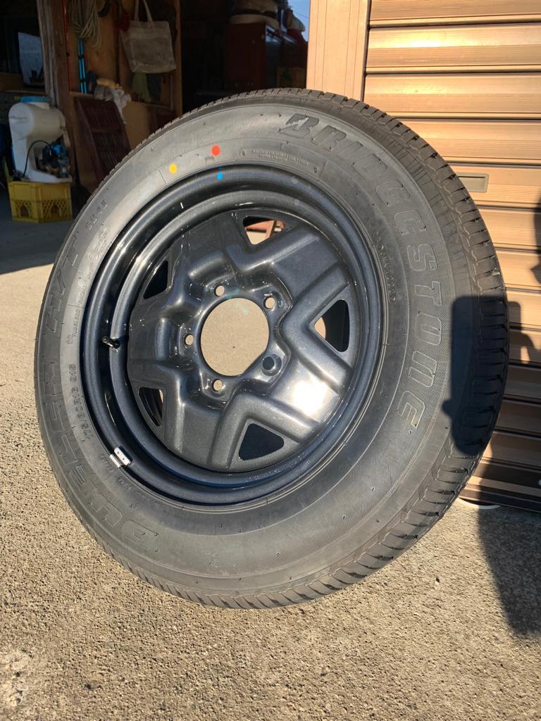 【目立った傷や汚れなし】2022年製 新車外し JB64Wジムニー純正16インチスチールホイール1本 5.5J +22 5H 139.7 鉄チンの落札情報詳細 - ヤフオク落札価格検索 オークフリー