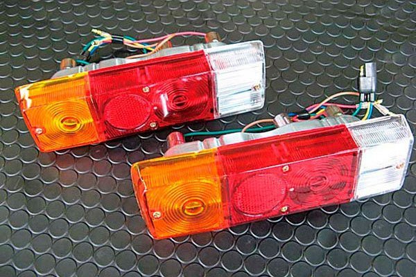 【未使用】ORSタニグチ リアバンパー用小型テールランプ ランプAssy（左右） ジムニー SJ30 JA71 JA11 JA12 JA22の落札情報詳細 - Yahoo!オークション落札価格 ...