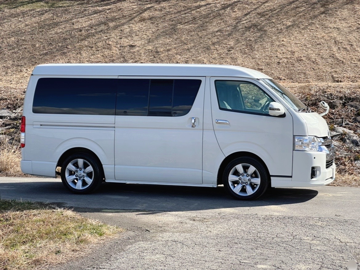 【走行距離 175,000 km】個人 超レア ハイエース かなり綺麗なワイド ミドルルーフ 8ナンバー2年車検 4型仕様 スーパーGL 軽油 タイミングベルト交換済みの落札情報詳細 ...
