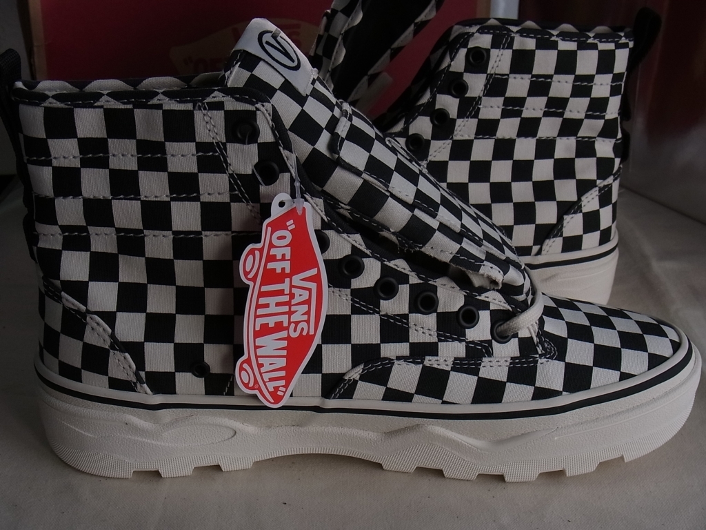 【目立った傷や汚れなし】y9288 Sentry セントリー ポータブル耐火保管庫(30分耐火) A4サイズ収納可 1160 鍵付き 耐火金庫 小型金庫の落札情報詳細 - ヤフオク落札価格検索 ...