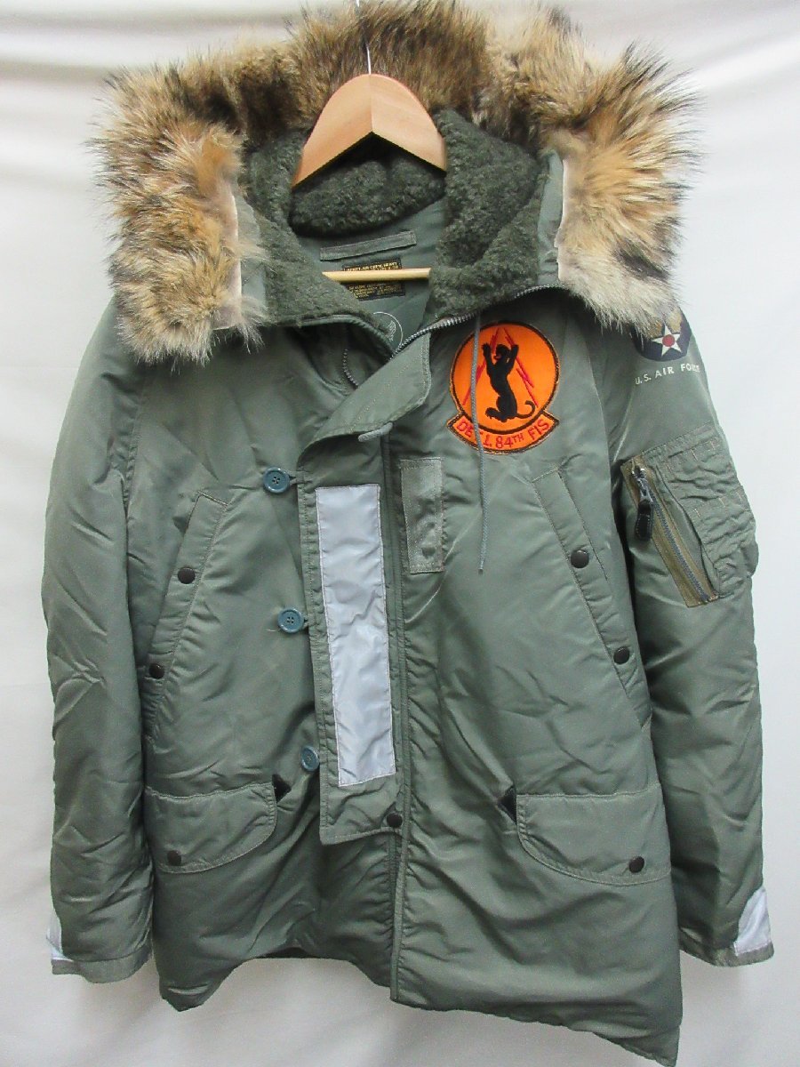 【状態良好です。】★★②極美 バズリクソンズ 実名復刻 RUGH WEAR CLOTHING CO. B-10 フライトジャケット size40 オリーブ 第533爆撃飛行隊 刺繍パッチ付の ...