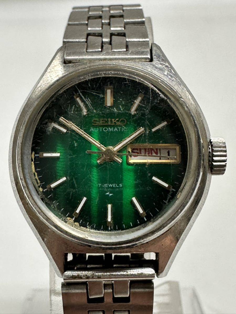 【傷や汚れあり】1円スタート SEIKO AUTOMATIC 17JEWELS / 2206-0390 セイコー 自動巻き デイデイト 緑文字 ...