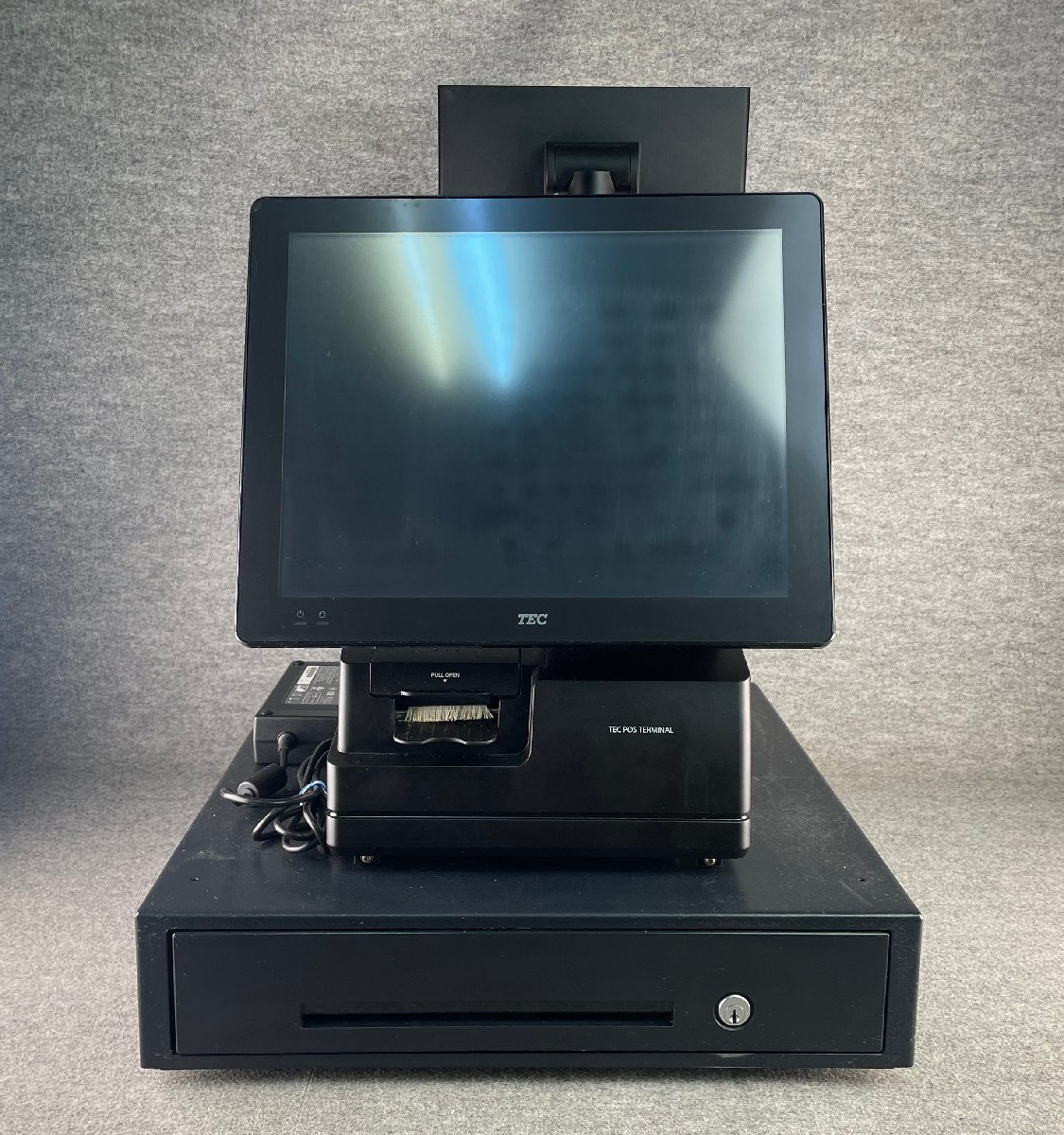 【やや傷や汚れあり】M 東芝テック(TEC)/プリンタ一体型POSターミナル/WILLPOS-Mini/QT-200-F2-52JA-R/15型TFT/タッチパネル/FScompass内蔵 ...