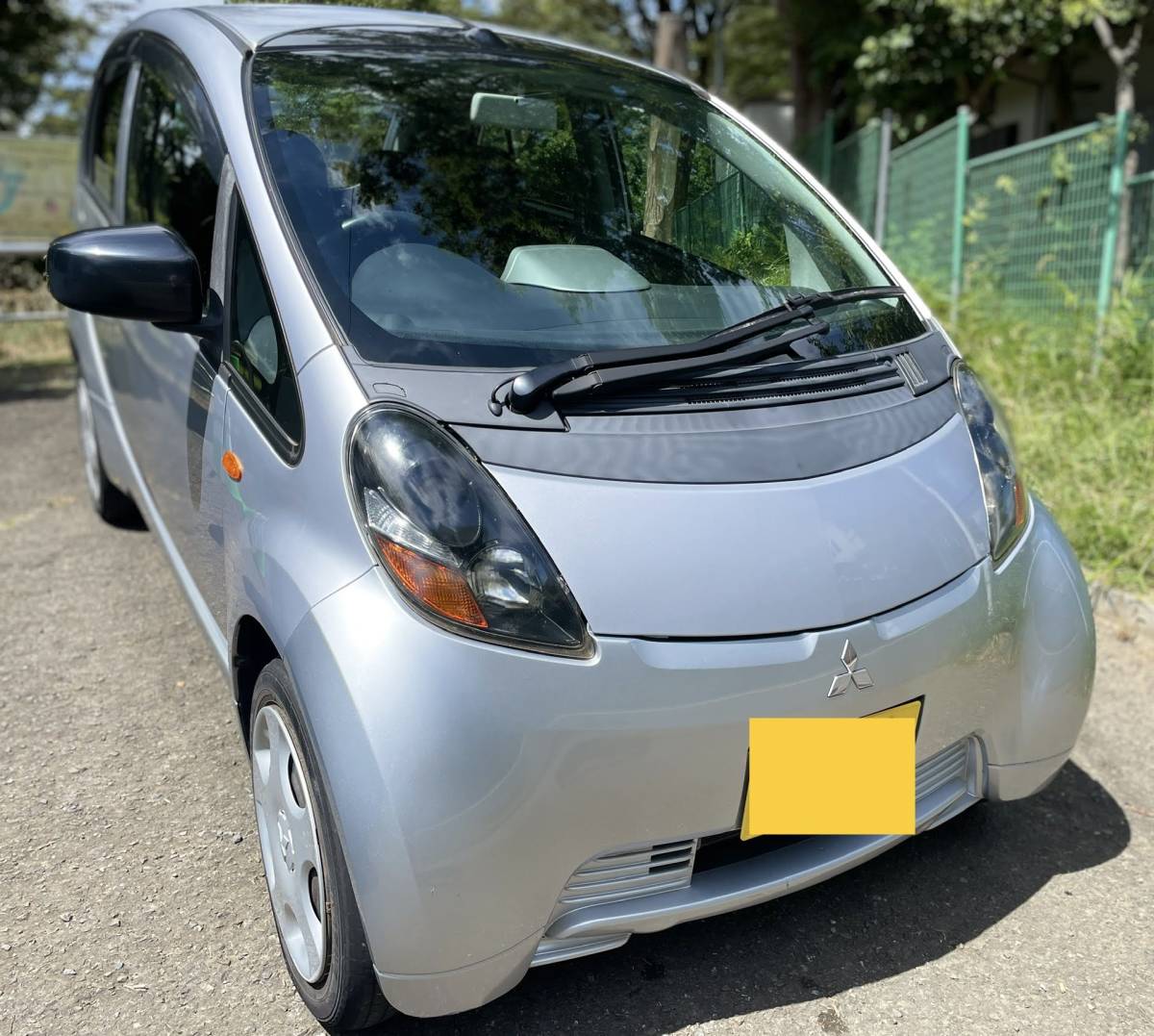 【走行距離 67,000 km】【1円売切】航続距離122㌔ アイミーブM 安心の東芝製バッテリー 10.5kwh 急速充電対応 充電ケーブル付き EV電気自動車 禁煙車 i-MiEV 銀の ...