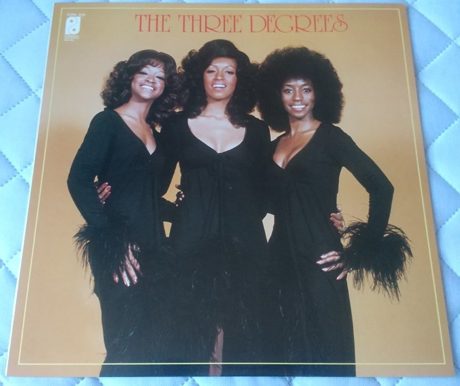 【目立った傷や汚れなし】the three degrees/スリー・ディグリーズ/ベスト盤/FCPA520/盤面無傷/ジャケット黄ばみ/歌詞カードありの落札情報詳細 - ヤフオク落札価格検索 ...
