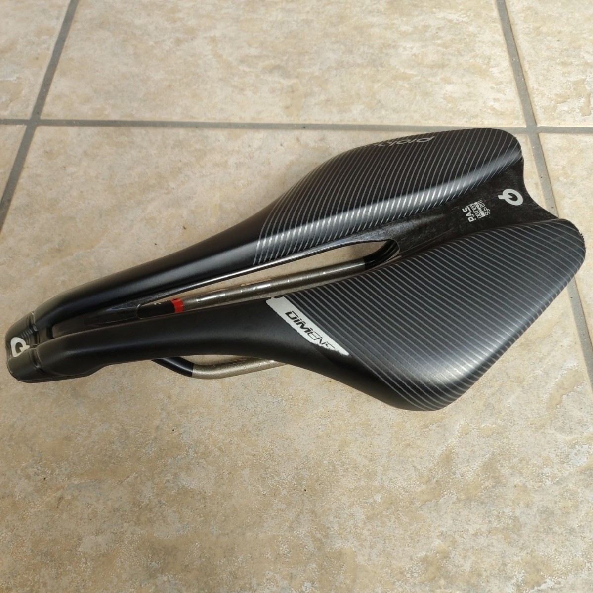 【やや傷や汚れあり】prologo DIMENSION TIROX プロロゴ サドル サイズ：245×143mmの落札情報詳細 - ヤフオク ...