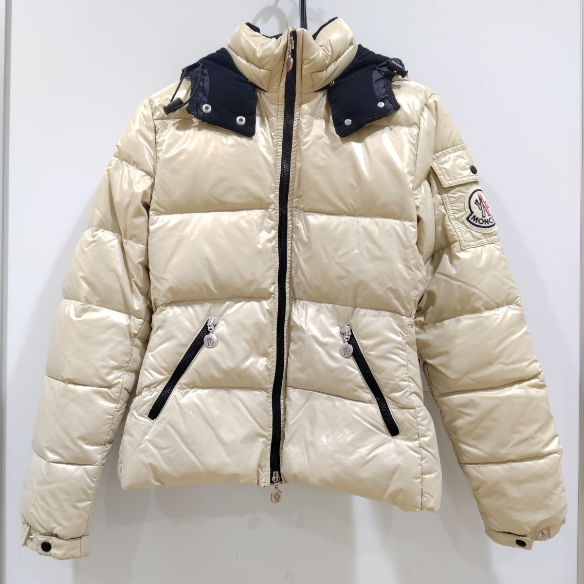 【目立った傷や汚れなし】MONCLER☆モンクレール☆ダウンジャケット☆G32-003☆レディース☆1円～の落札情報詳細 - Yahoo!オークション落札価格検索 オークフリー