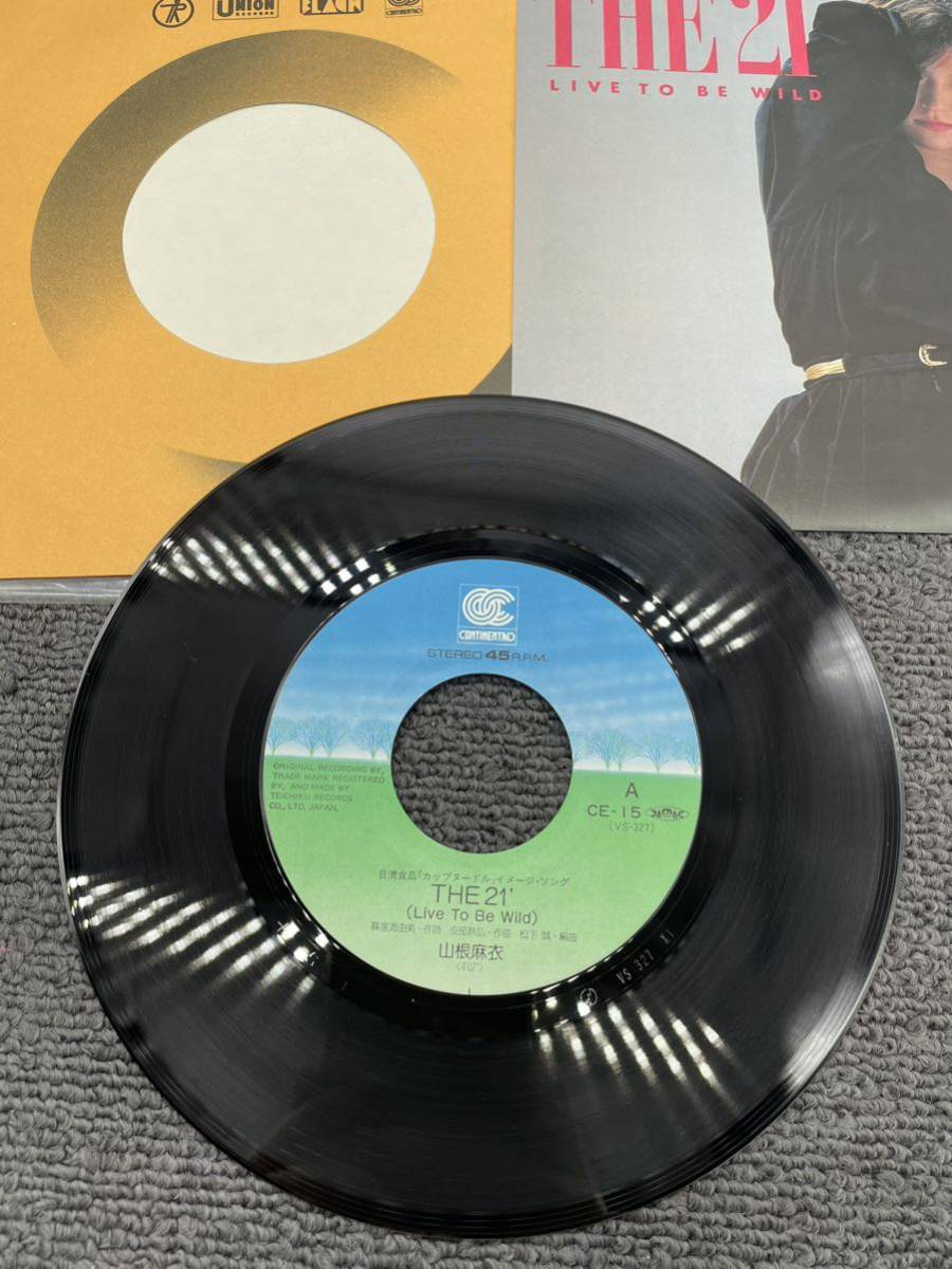 【やや傷や汚れあり】山根麻衣 MAI YAMANE THE21 Fall in love EPレコード レコード 当時物 Record マニア 昭和レトロ コレクション 現状品 u2054の ...