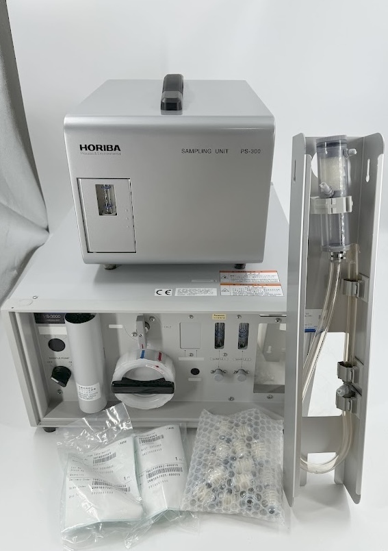 【未使用に近い】【未使用品★】HORIBA PS-300 ポータブルガス分析計 電子クーラユニット+サンプリングユニット VS-3001+DS ...