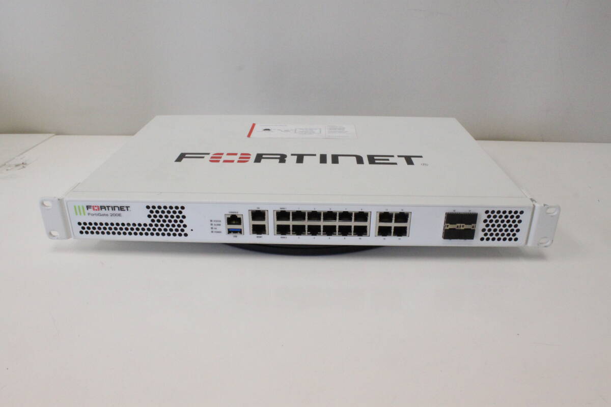 【やや傷や汚れあり】B278 FORTINET FortiGate 200E(FG-200E) Network Security ...