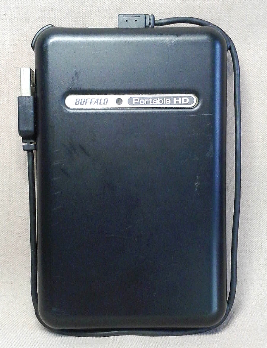 【やや傷や汚れあり】USBポータブルHDD 320GB BUFFALO HD-PF320U2-BK 送料180円 中古 使用時間約25530h WesternDigital ...