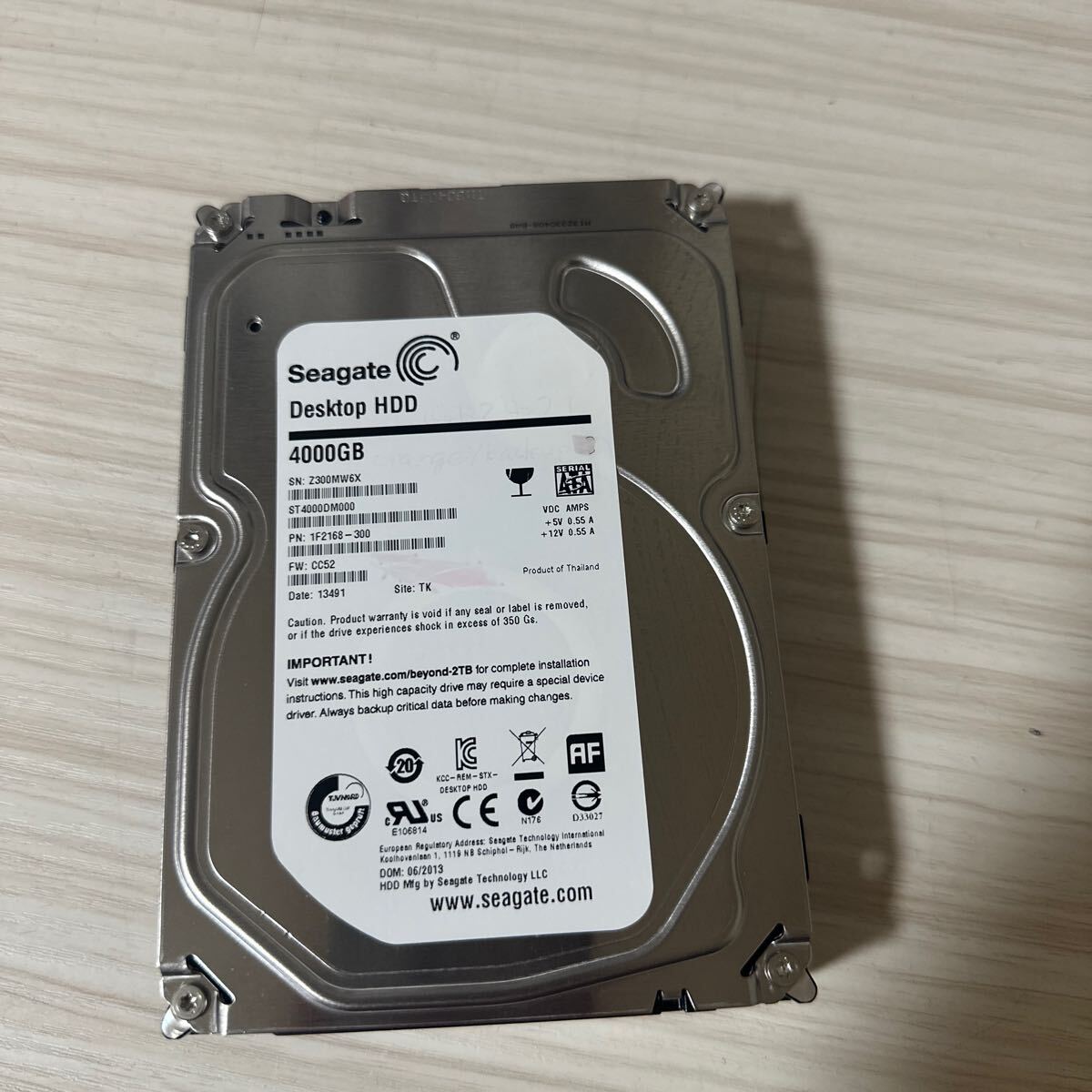 【やや傷や汚れあり】N202:【動作保証/使用0時間】Seagate 4TB HDD ST4000DM000-1F2168 3.5インチHDD ...