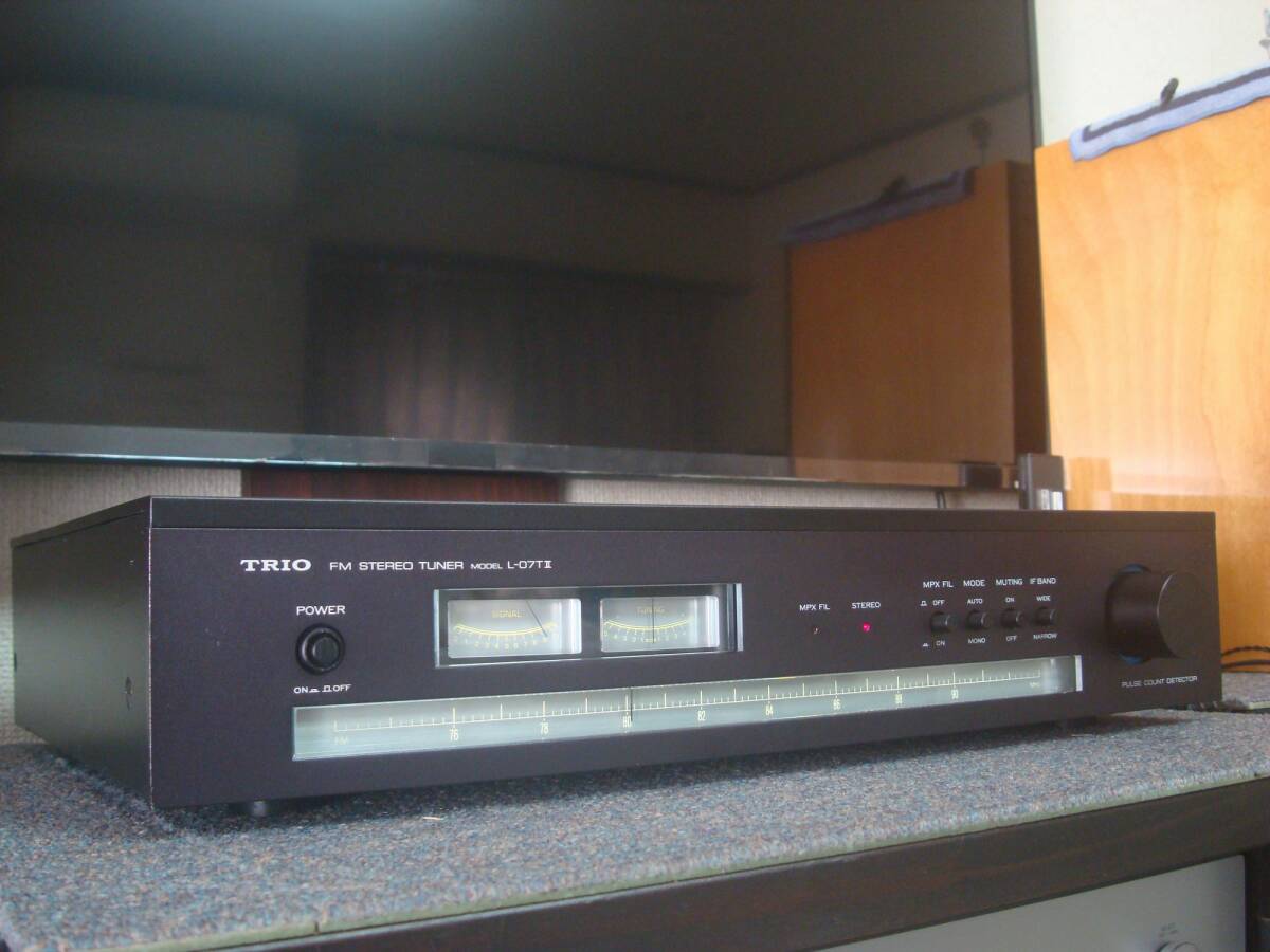 【目立った傷や汚れなし】希少機種 TRIO(Kenwood) L-07T II 7連バリコン FM専用アナログTUNER メンテナンス、調整済完動品 (中古品） 全照明LED化済み 美品 ...