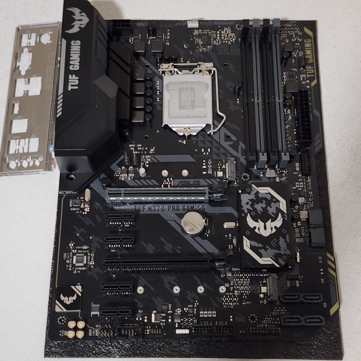 【目立った傷や汚れなし】ASUS TUF H370-PRO GAMING IOパネル付属 LGA1151 ATXマザーボード 第8・9世代CPU対応 最新Bios 動作確認済 PCパーツの落札 ...