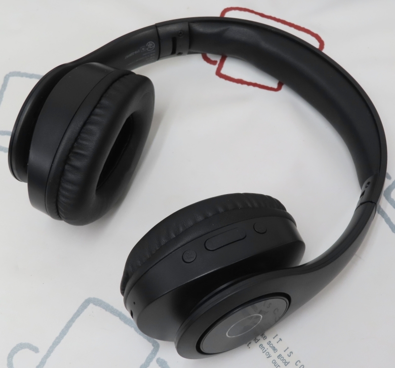 【やや傷や汚れあり】☆ワイヤレスヘッドホン C8 Bluetooth ケース付♪の落札情報詳細 - Yahoo!オークション落札価格検索 オークフリー