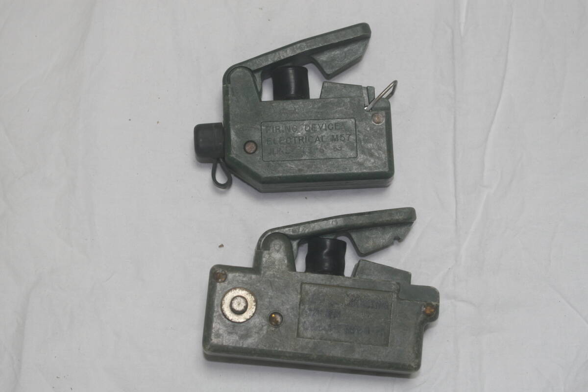 【傷や汚れあり】M57 FIRING DEVICE M51 TEST SET BLASTING CAP その1の落札情報詳細 - Yahoo ...