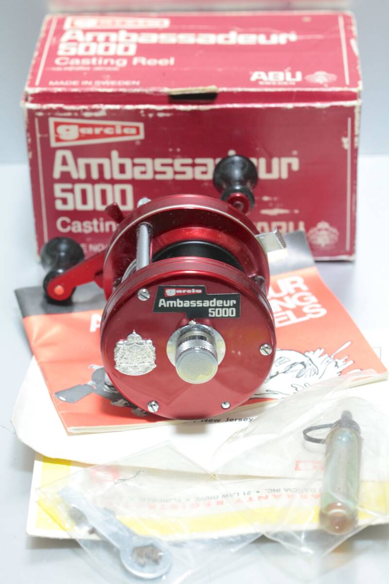 【目立った傷や汚れなし】短期出品2/25 23時終了 ミント? 80年製 Abu Ambassadeur 5000 アブ アンバサダー 5000 デカール 4000d 4600c 5500c ...