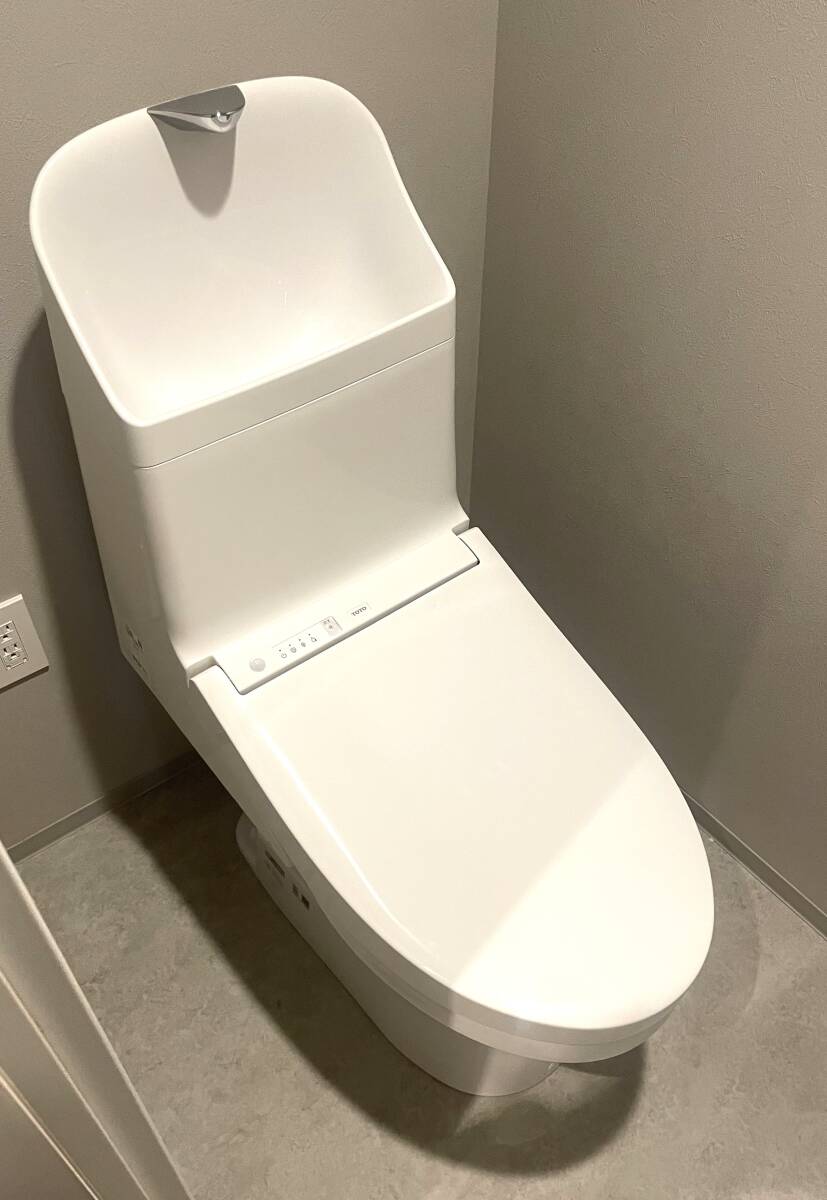 【やや傷や汚れあり】 モデルルーム展示品/TOTO/2022年製/ウォシュレット一体形便器ZJ2/TCF9153 + CS348B/NW1/ホワイト/ペーパーホルダー付き D6の落札情報詳細 ...