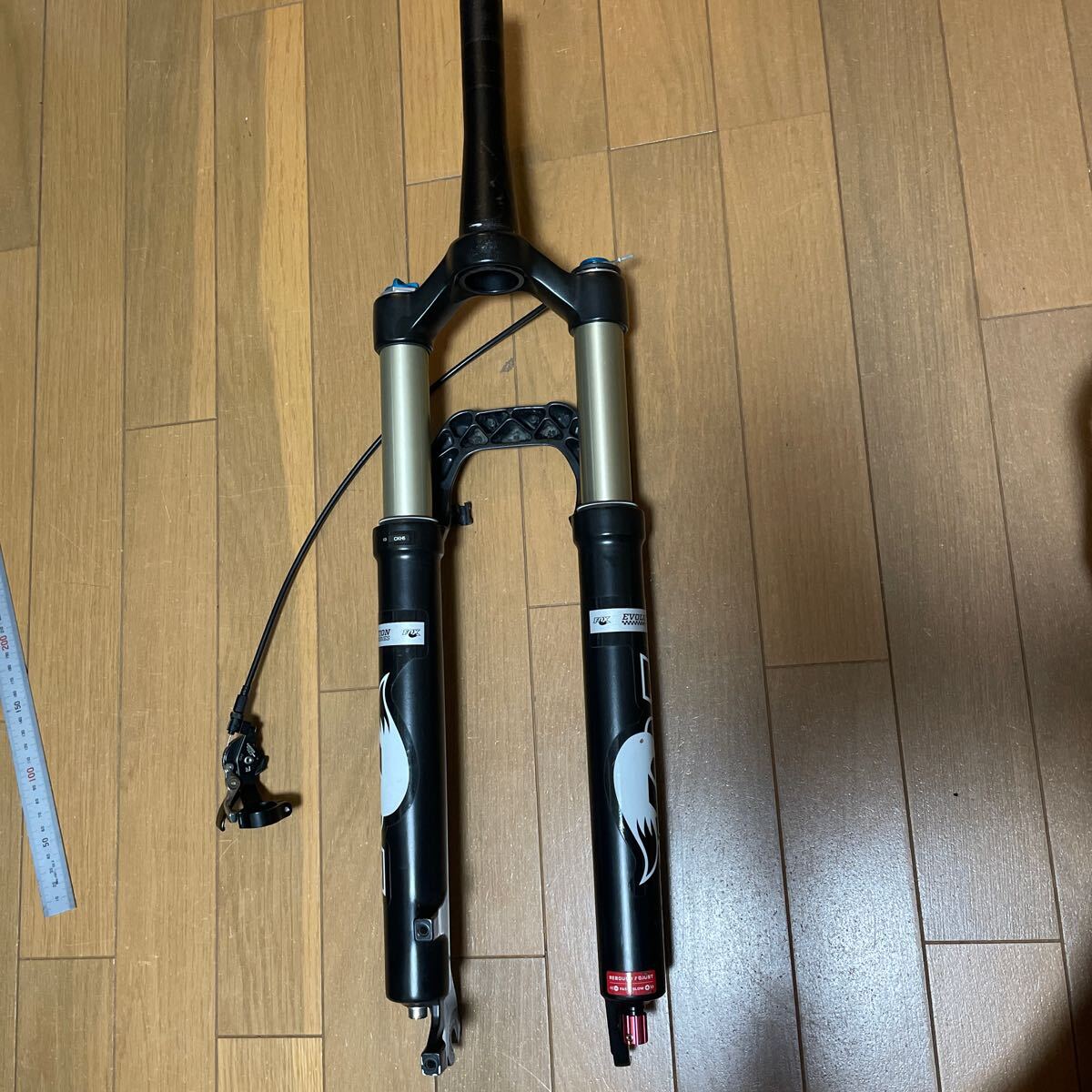 【傷や汚れあり】FOX EVOLUTION SERIES 32 FLOAT 27.5 サスペンションフォーク 100mmの落札情報詳細 ...