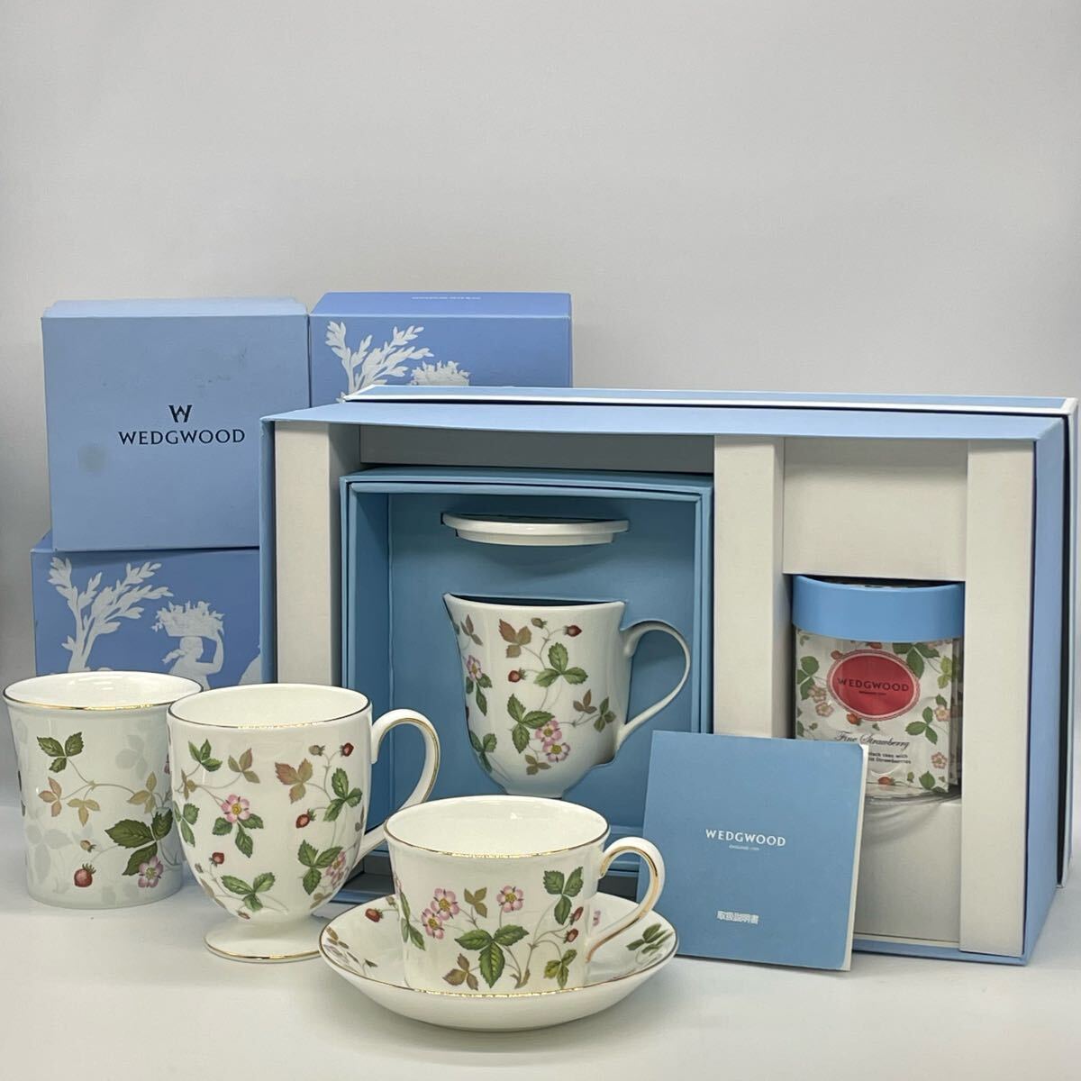 【目立った傷や汚れなし】★ WEDGWOOD ウェッジウッド マグカップ ソーサーカップ 箱付 セット まとめ売り オシャレ 食器 花柄 ティーバッグ ワイルドストロベリーの落札情報詳細 ...