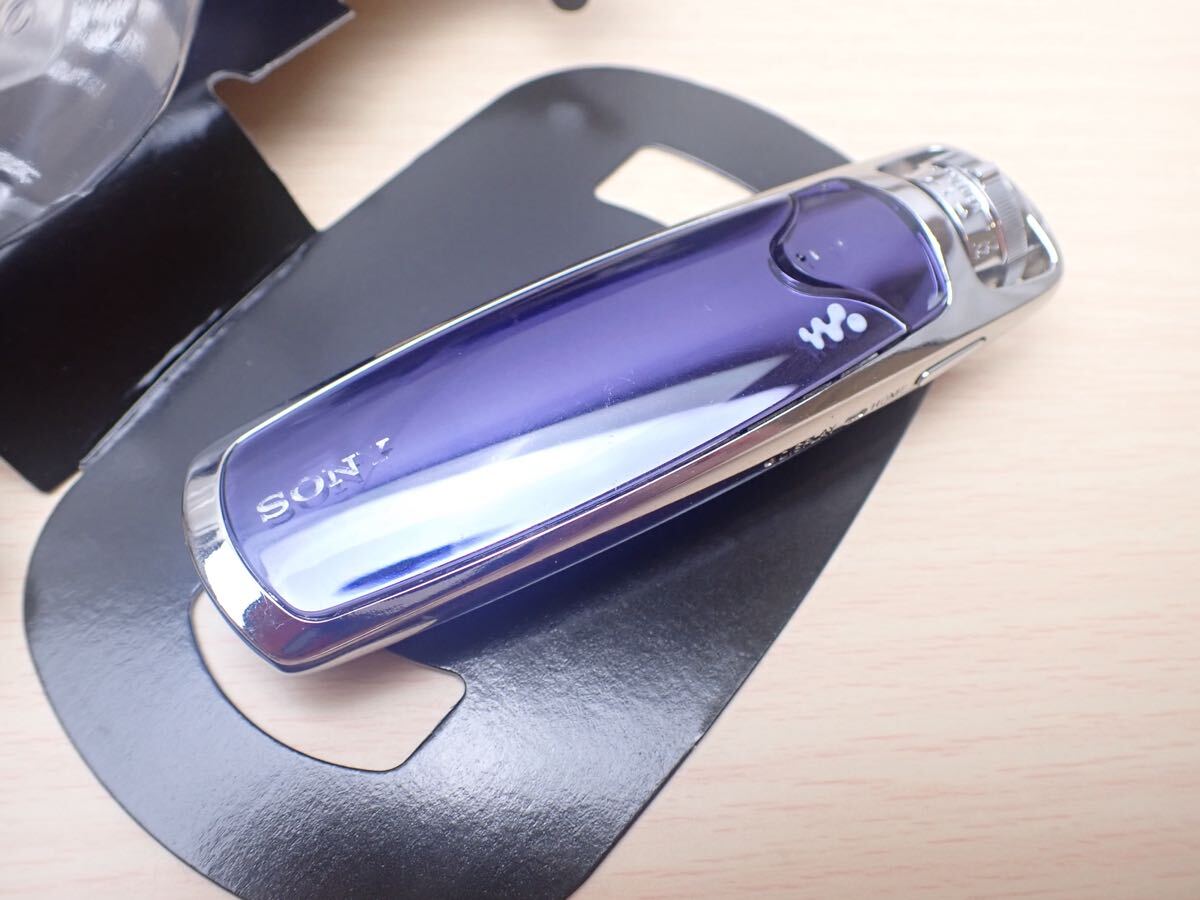 【やや傷や汚れあり】希少 箱付き 通電確認済み NW-S706F SONY MP3 ウォークマン 4GB WALKMAN ソニー 4237の ...