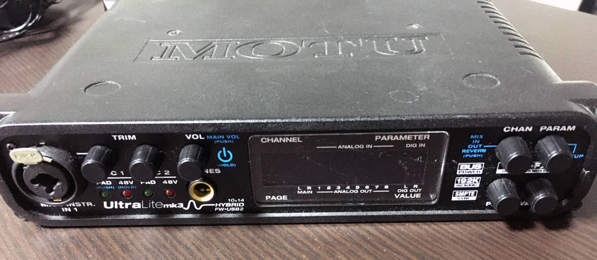 美品 付属品完備 MOTU UltraLite mk4 国内正規品 ESS Sabre32 USB オーディオインターフェイス Ultra ...