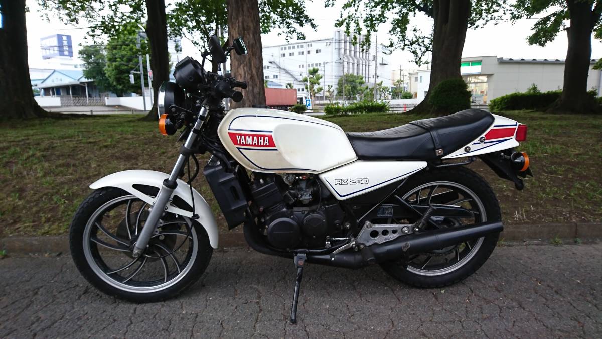 初期型 RZ250（4L3）ほぼオリジナルコンデション 絶版希少車 白の落札情報詳細 - Yahoo!オークション落札価格検索 オークフリー