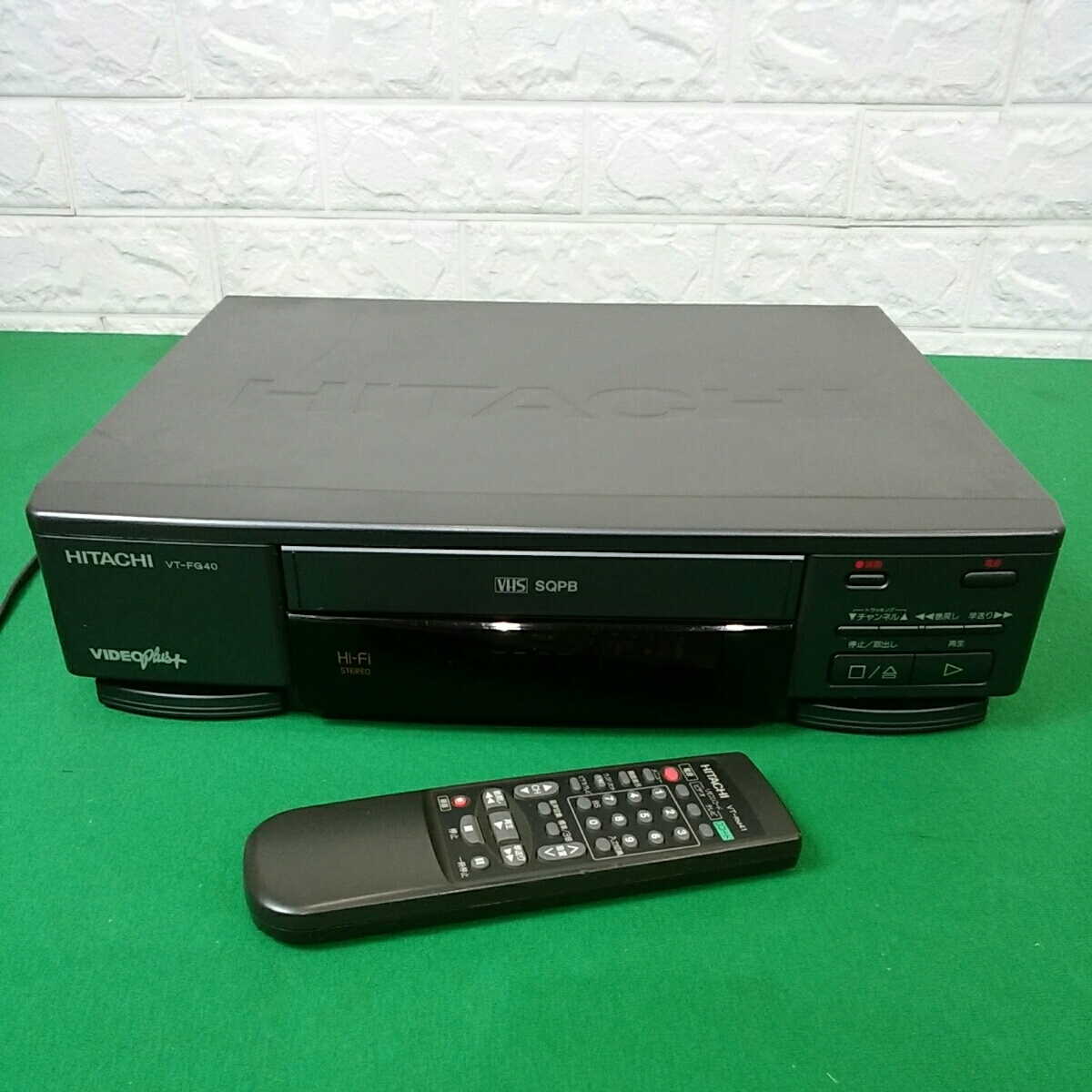 J10 01 HITACHI 日立 ビデオカセットデッキ VHS ビデオデッキ VT-FG40 リモコン付 動作保証 W38×D32×H9㎝ 95年製 の落札情報詳細 - Yahoo ...