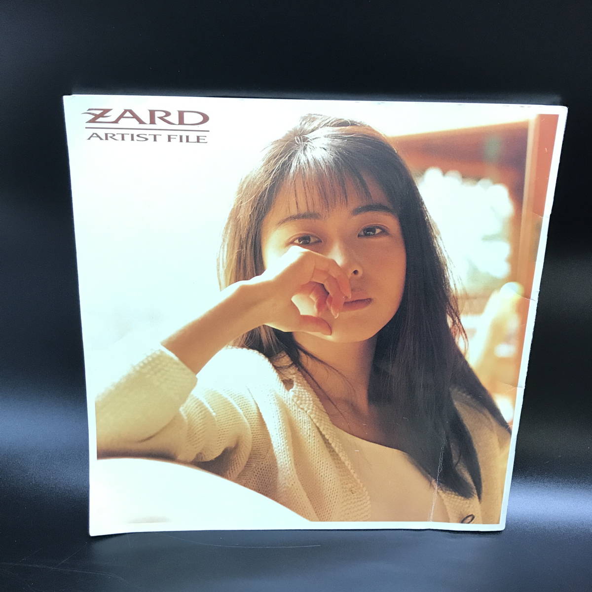 ZARD ARTIST FILE ザード アーティスト ファイル 折れ汚れあり 定形外250円発送可能（中古）(u0423_3)の落札情報詳細 ...
