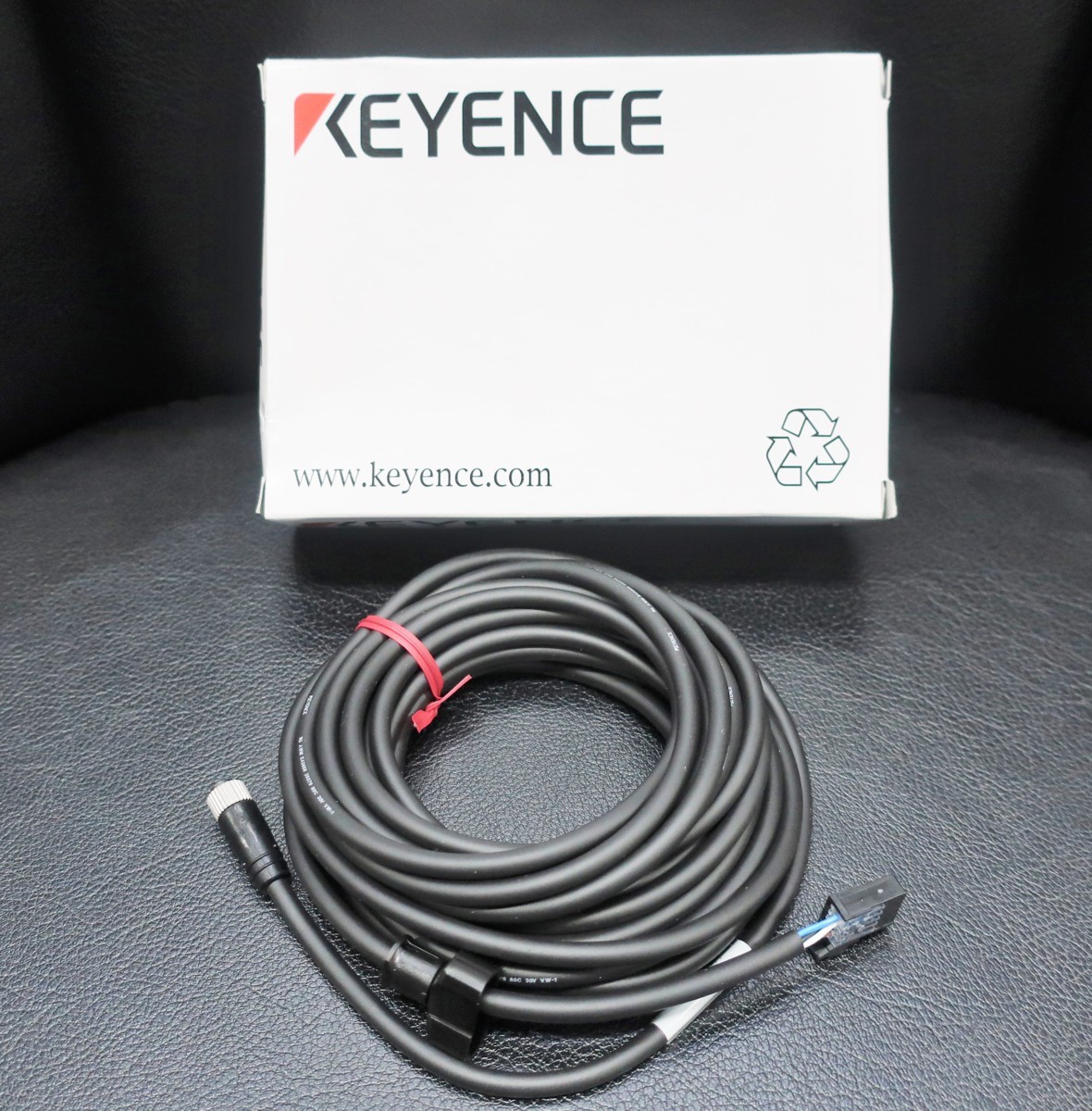 【未使用】新品 KEYENCE OP-87058 センサヘッドケーブル 10m IGとILシリーズ用 キーエンス 2の落札情報詳細 ...