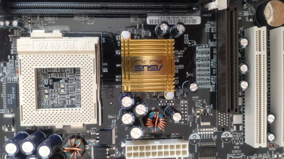 【全体的に状態が悪い】ASUS CUSL2-C INTEL 815EP Chip set Socket 370 Pentium3 ...