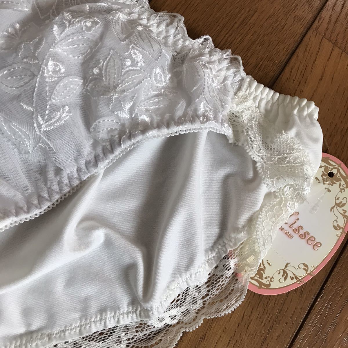 【未使用】【palissee】☆パリシェ ☆清楚なホワイトレース 入りのビキニショーツ L ヒップ92 ー ／未使用品紙タグ付き 保管品＊定形外送料120円の落札情報詳細 - Yahoo ...