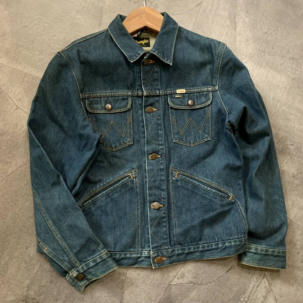 【やや傷や汚れあり】EE ☆ 激シブ!!ヴィンテージ服 [日本製] 'Wrangler ラングラー' 124MJ M4971 インディゴ染め ...