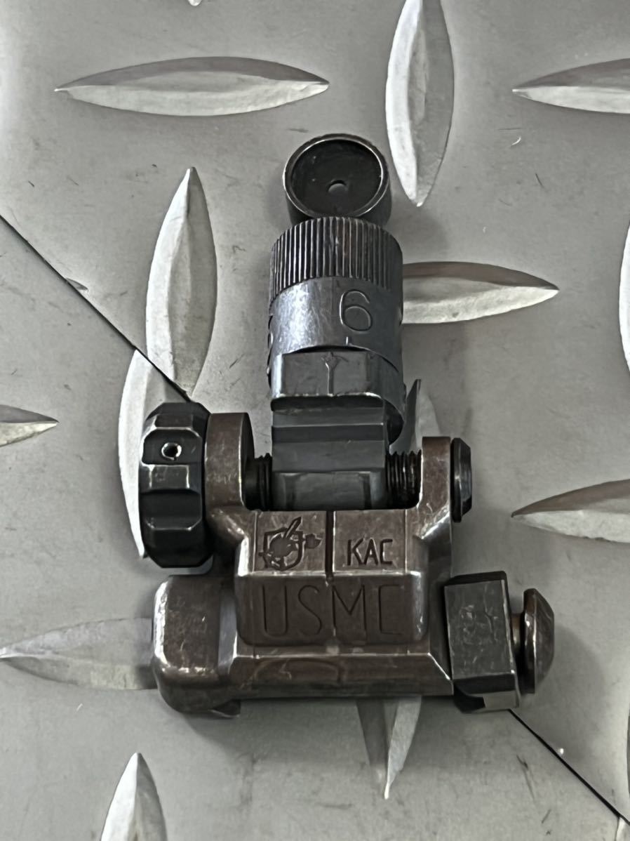 【やや傷や汚れあり】海兵隊実物 Micro Rear Sight Assembly 600 METER USMC マイクロ フリップアップ ...