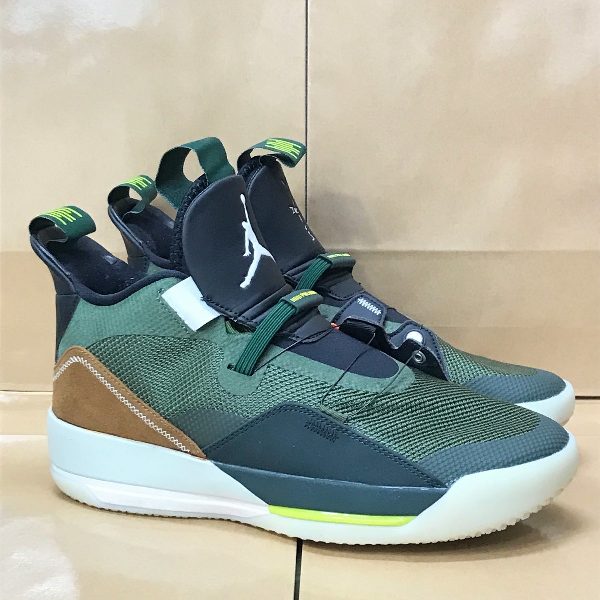 【未使用に近い】美品 27cm US9 AIR JORDAN 33 NRG AJ33 TRAVIS SCOTT CD5965-300 エア ジョーダン 33 トラビス スコット カクタス ...