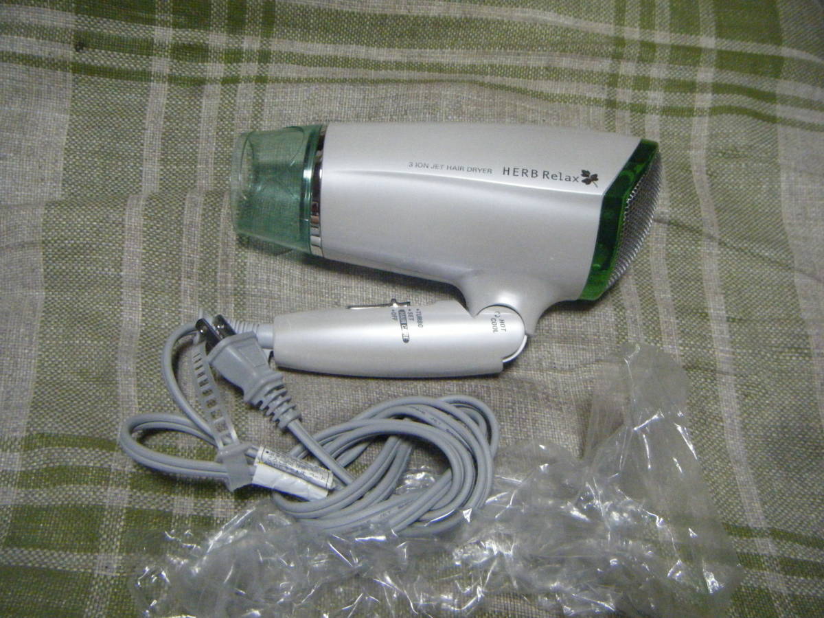 【やや傷や汚れあり】 YAMADA/ヤマダ電機 家庭用 ion ターボヘアドライヤー model:YHD-P12A2 の落札情報詳細 ...