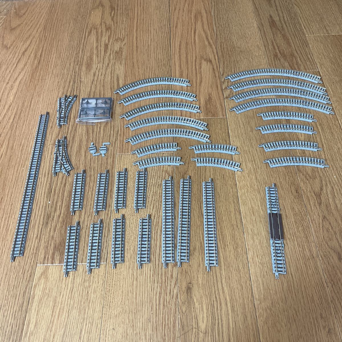 【やや傷や汚れあり】TOMIX ミニカーブレール ポイント セットの落札情報詳細 - ヤフオク落札価格検索 オークフリー