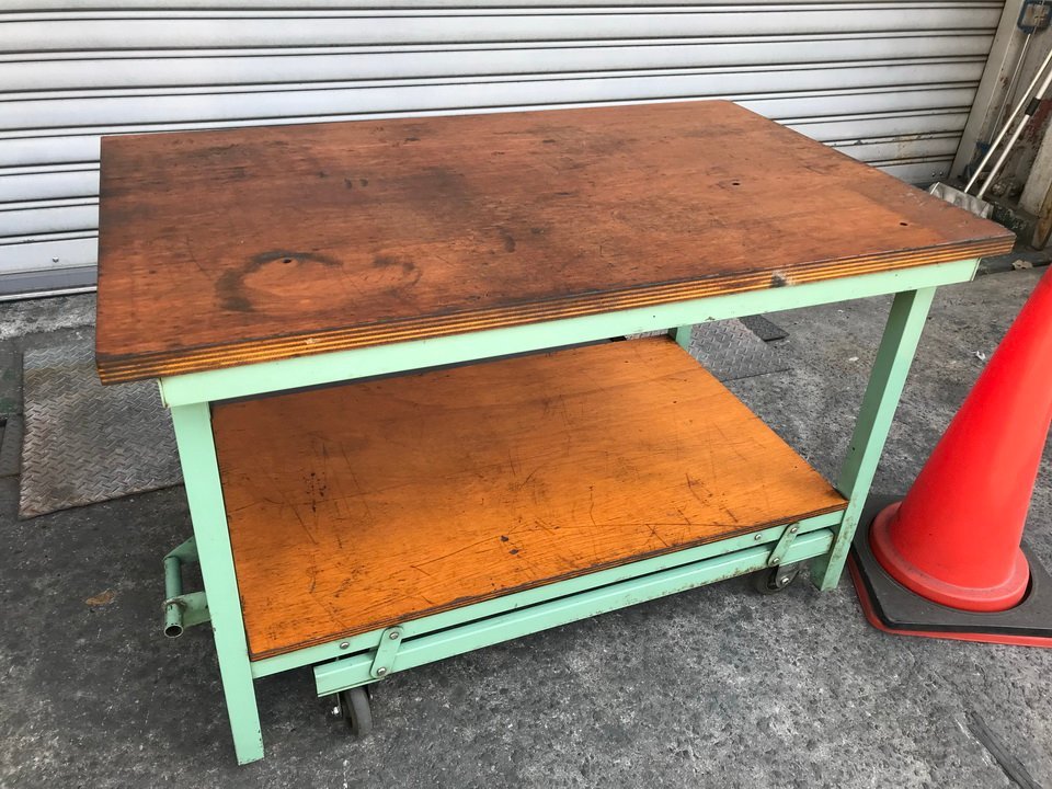 【傷や汚れあり】機飯j260 OS 移動式作業台 作業テーブル 作業机 2段式 作業台 天板約(1200×755mm) キャスター付きの落札情報詳細 - Yahoo!オークション落札価格検索 ...