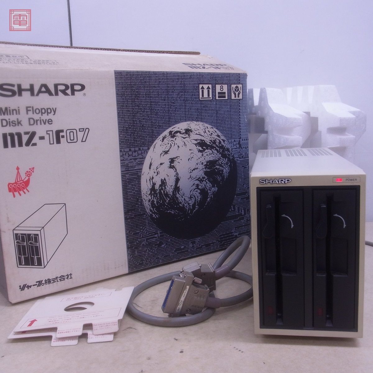 【全体的に状態が悪い】SHARP MZ-2000/2200用 ミニフロッピーディスクドライブ MZ-1F07 シャープ 外付けFDD 箱付 ...