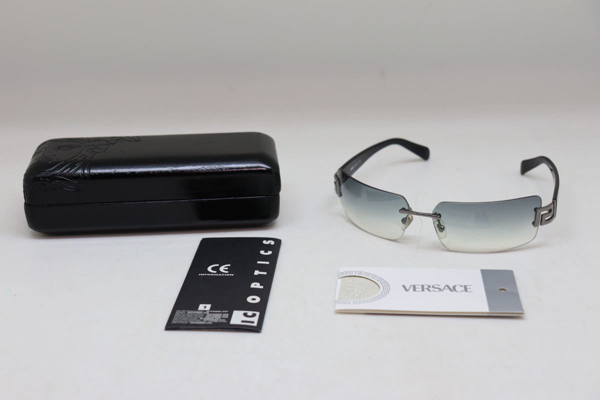 【目立った傷や汚れなし】ヴェルサーチ/VERSACE/MOD.2017/1001/8G/64 14/サングラスの落札情報詳細 - ヤフオク落札 ...