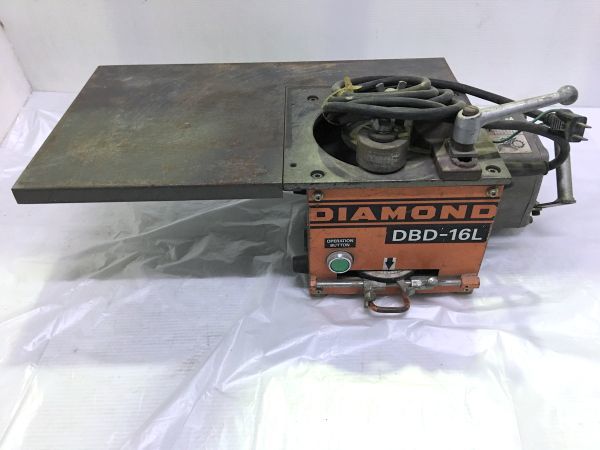 【傷や汚れあり】 引取推奨(大阪) IKK DIAMOND 鉄筋ベンダー 電動工具 DBD-16L (鉄筋曲げ機/100V/約寸W620xH245xD320mm/約23kg) 動作確認済・中古 ...