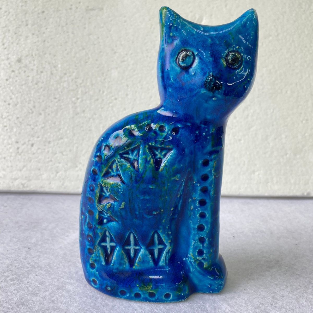 【傷や汚れあり】S332-O25-741 イタリア製 FLAVIA MONTELUPO ネコ 猫 陶器 置物 ブルー 青 Bitossi ビトッシ インテリア 雑貨 約16×8.5×5㎝ ②の ...