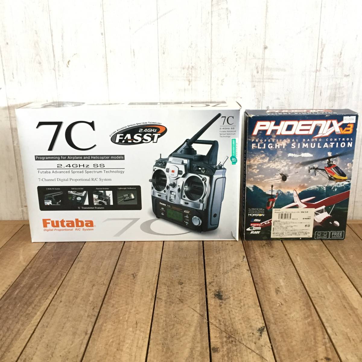 【やや傷や汚れあり】 Futaba 7C‐2.4GHz 送信機 PHOENIX フライトシュミレーター 2点セット FASSTシステム V3 ...