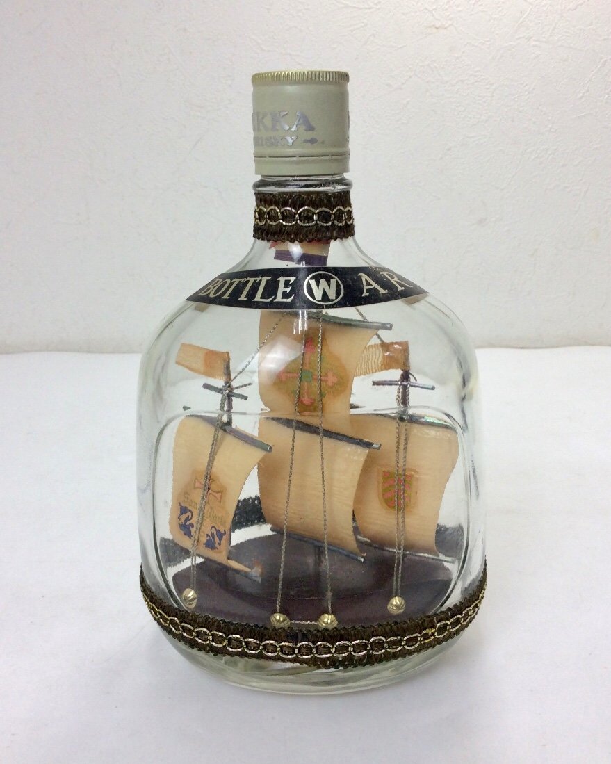 【やや傷や汚れあり】【アンティーク】NIKKA WHISKY ニッカ ウイスキー ボトルシップ 帆船 BOTTLE ART 昭和レトロ インテリア K0424の落札情報詳細 - Yahoo ...