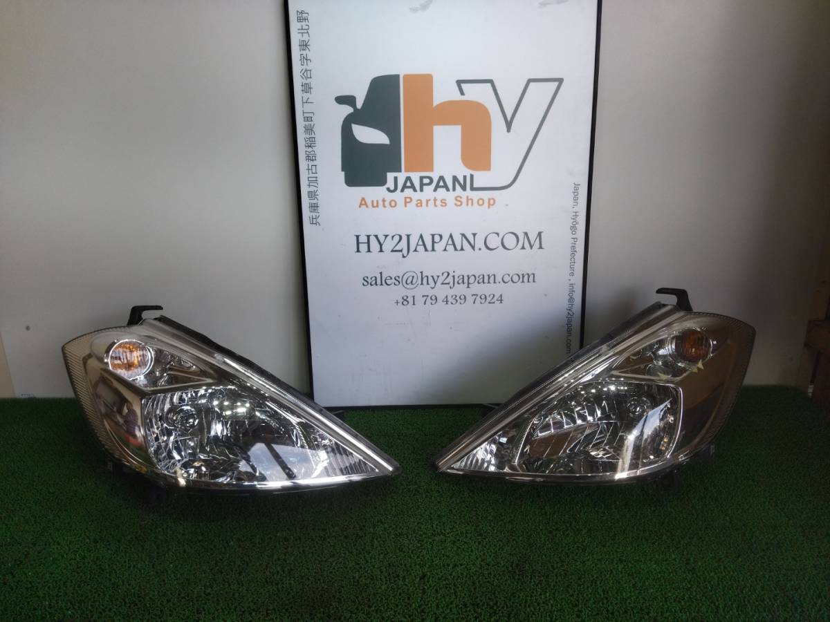 【やや傷や汚れあり】UA-TU31 TNU31 / U31 プレサージュ ヘッドライト ヘッドランプ 左右 2003 中古 ＃hyj 26010CN025 26060CN025 ...