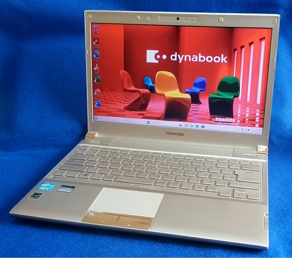 【傷や汚れあり】【新品SSD 120GB、Webカメラ、マイクロソフトOffice 365】 TOSHIBA dynabook R732、Windows 11、Core i5、メモリ 4GB ...